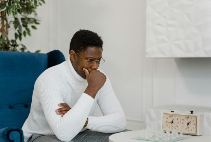 20 habits that indicate a person's intellectual growth may be limited