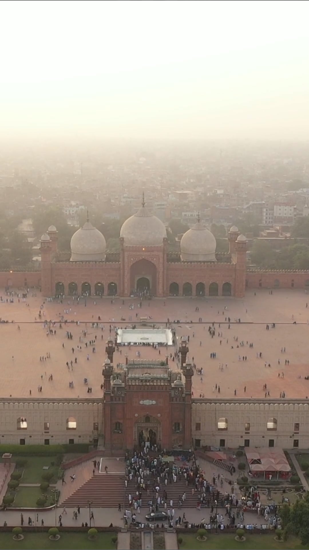 Drone discovers Lahore: Historic capital of Punjab, Pakistan