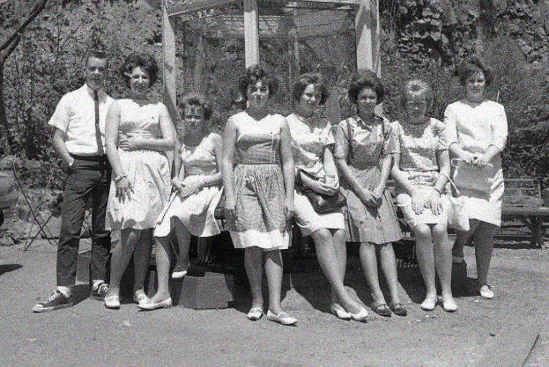 20 images of what high school was like for ’60s kids