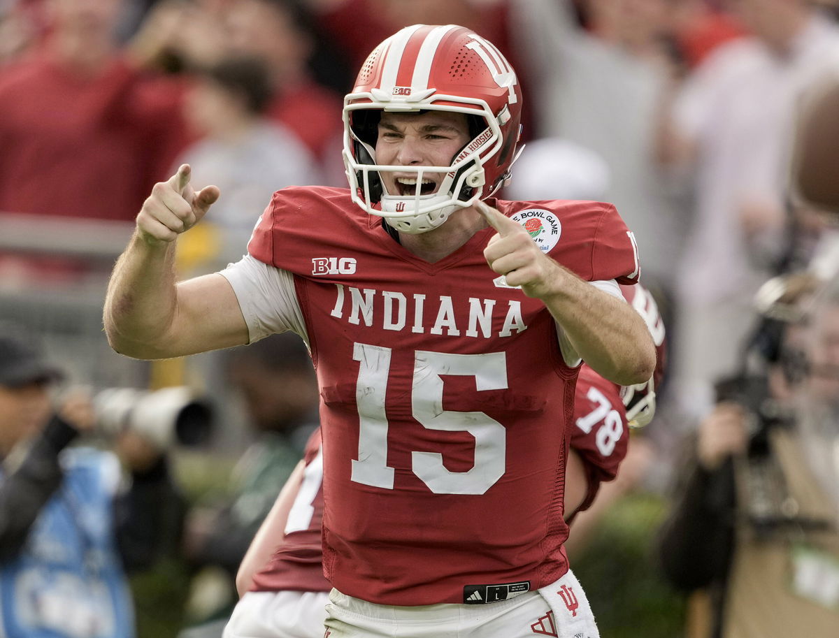 Top 10 QB prospects four weeks before the 2026 NFL draft ranked by ESPN