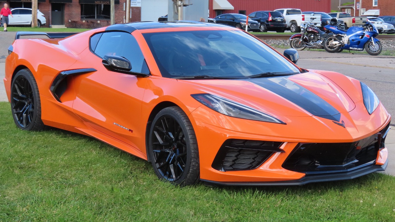 New AWD Corvette stealth mode enables short, near-silent electric driving