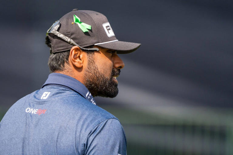 Sahith Theegala overcomes slow start to fire 64 for lead at $9.8M PGA ...