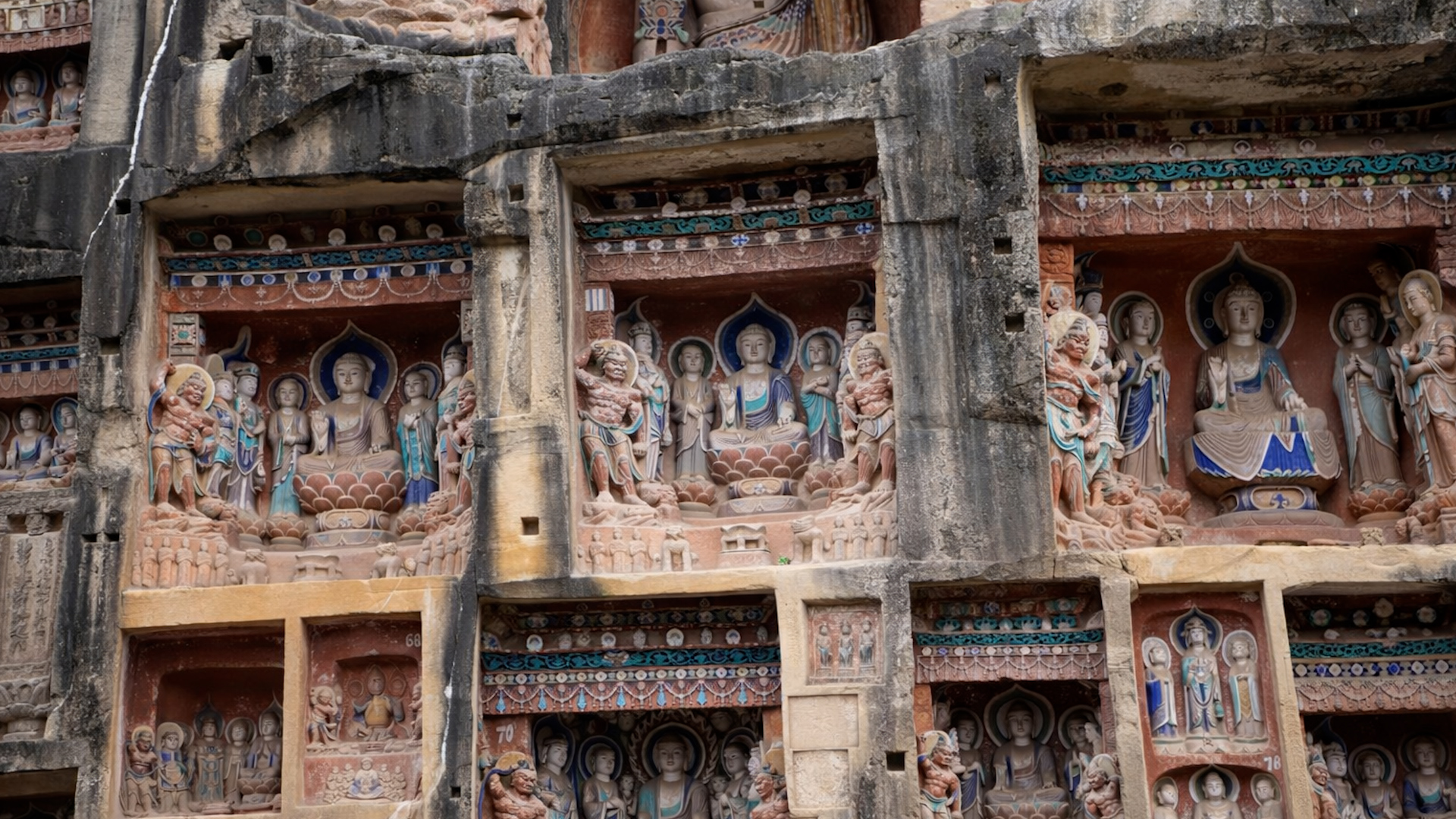 Thousands of ancient Chinese sculptures on a remote cliff