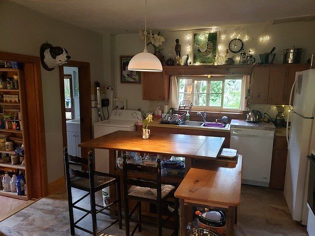 Serene 1920 Blue Ridge Mountain mini farm in Virginia with two tiny ...
