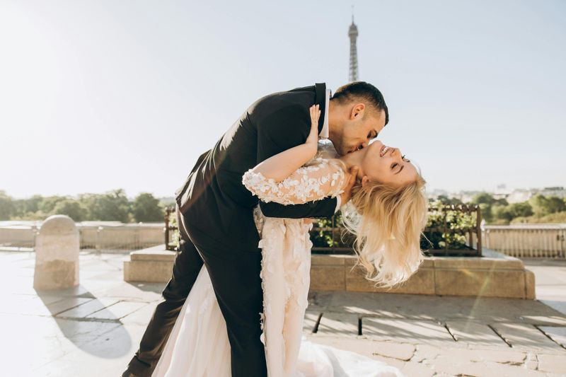 11 habits of women who thrive in healthy marriages