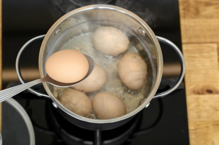 Why your eggs are impossible to peel (and how to fix it)