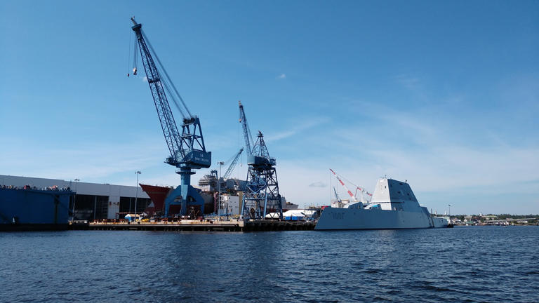 Maine shipbuilding strike could delay Arleigh Burke-class destroyer ...