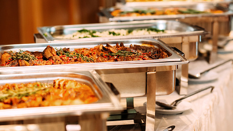 9 best all-you-can-eat buffet chains in the US, according to customers