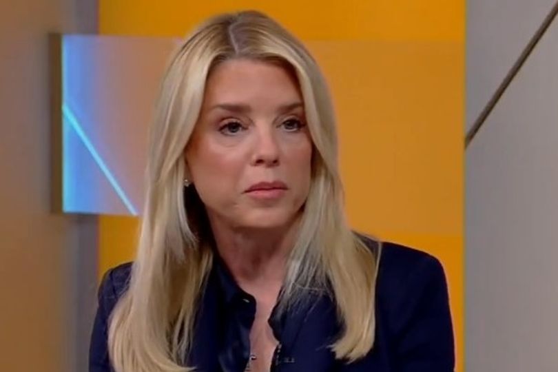 Fox News halts for 'stupid' Pam Bondi interview as viewers say the same ...