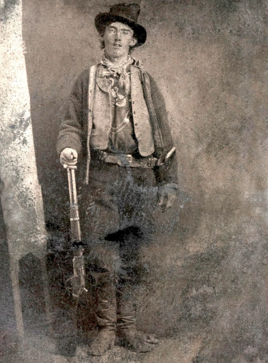 14 dastardly devils from the Wild West and their story
