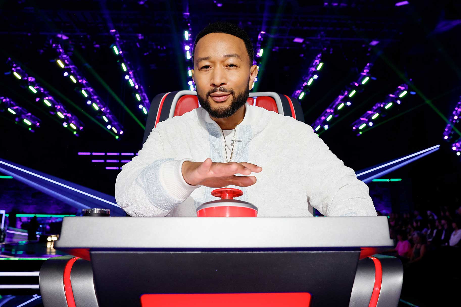 John Legend's daughter Luna gets The Voice coaches to dance in adorable ...
