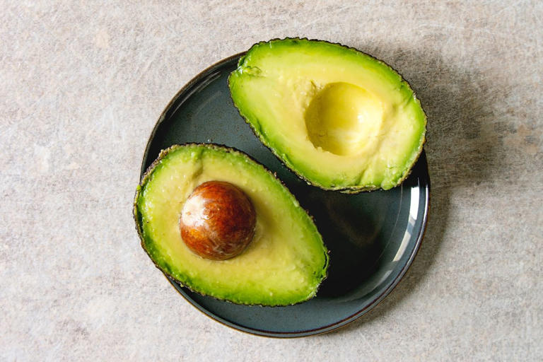 The surprising thing you should always do before cutting an avocado ...