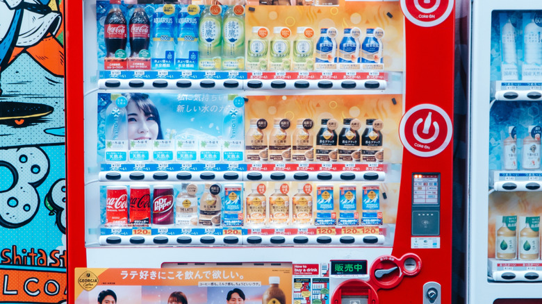 5 types of unique vending machines to try on your vacation to Japan