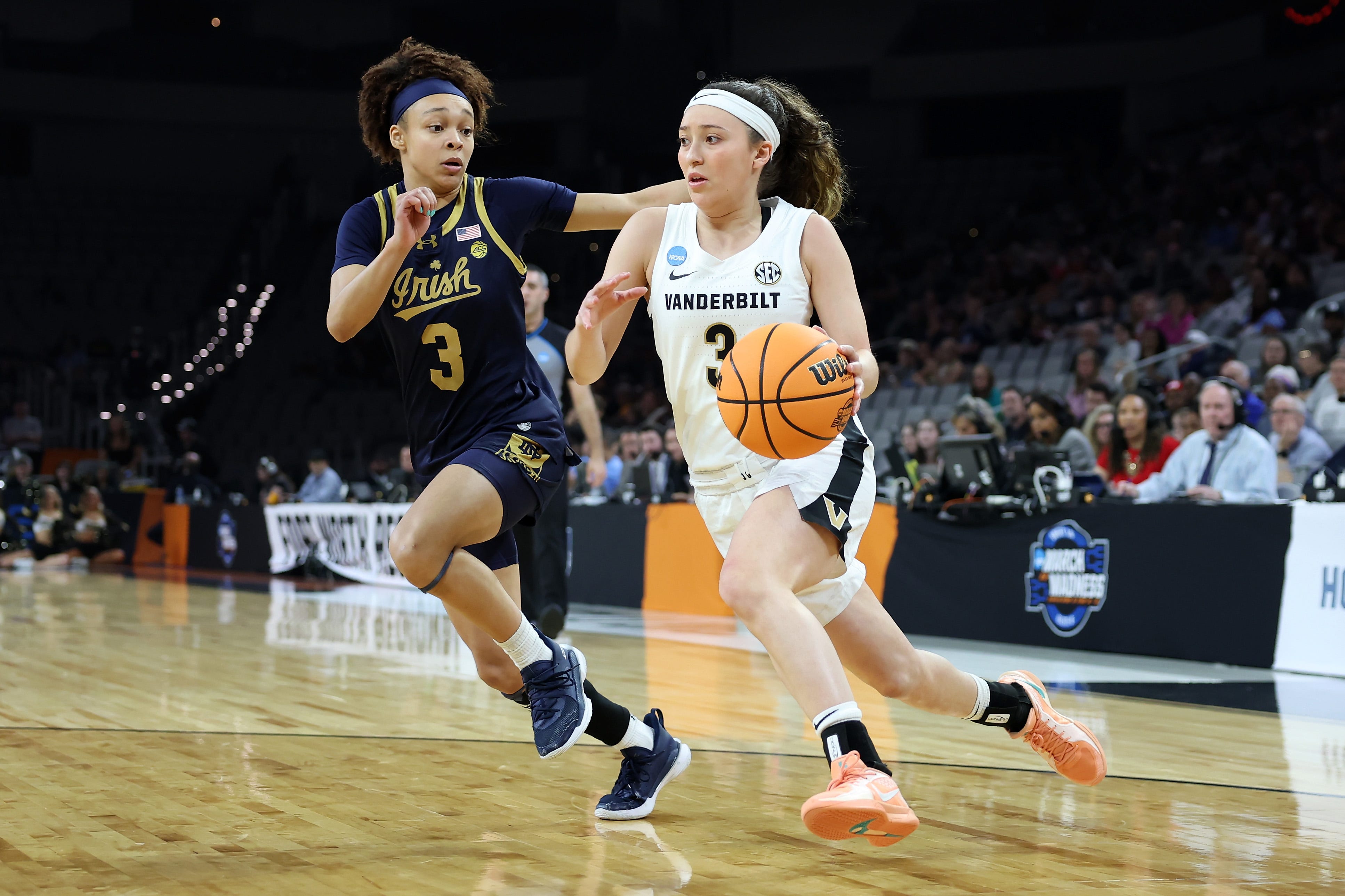 Notre Dame women's basketball hires assistant, announces schedule add