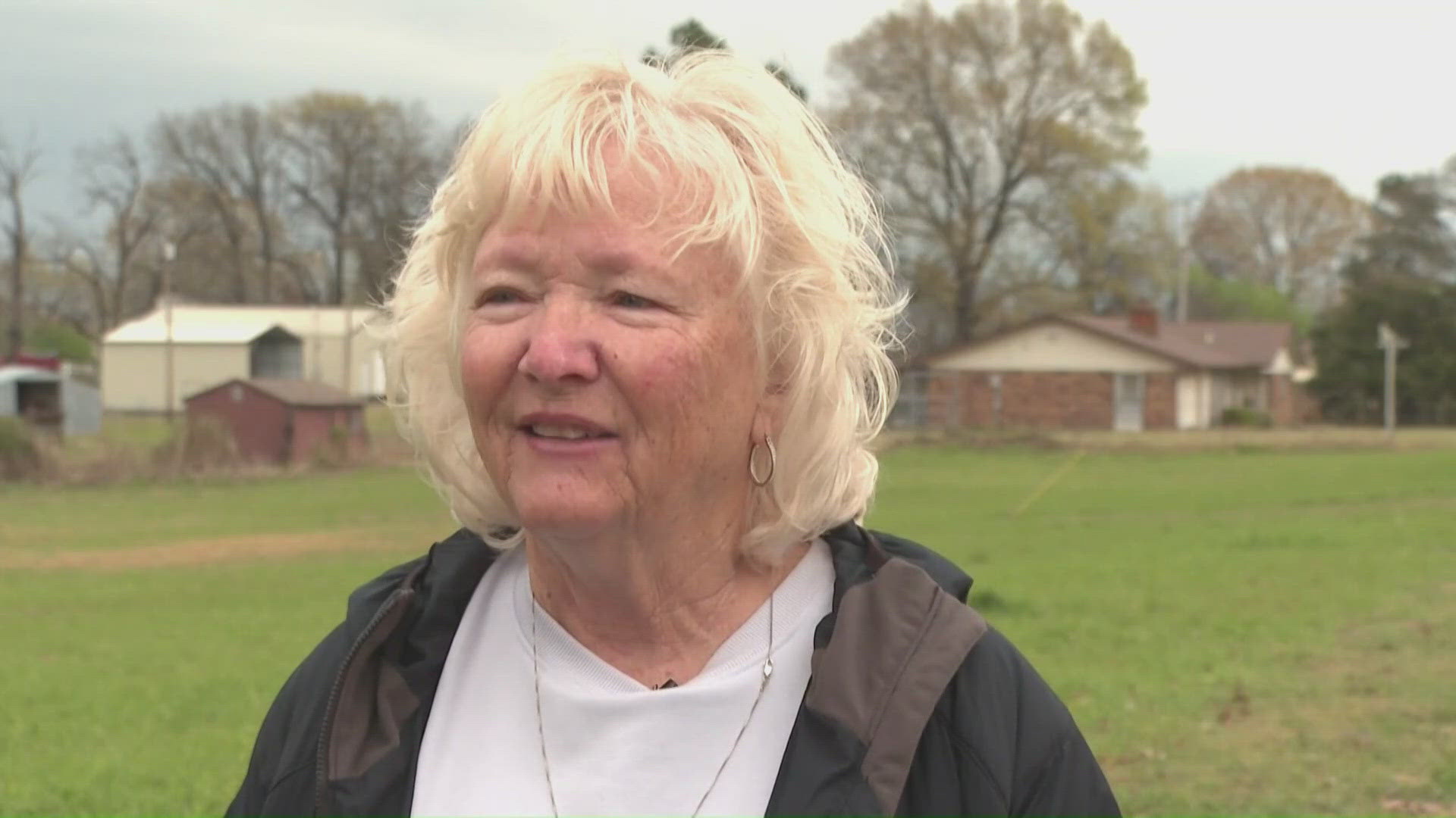 Woman shares experience of surviving E-F5 tornado