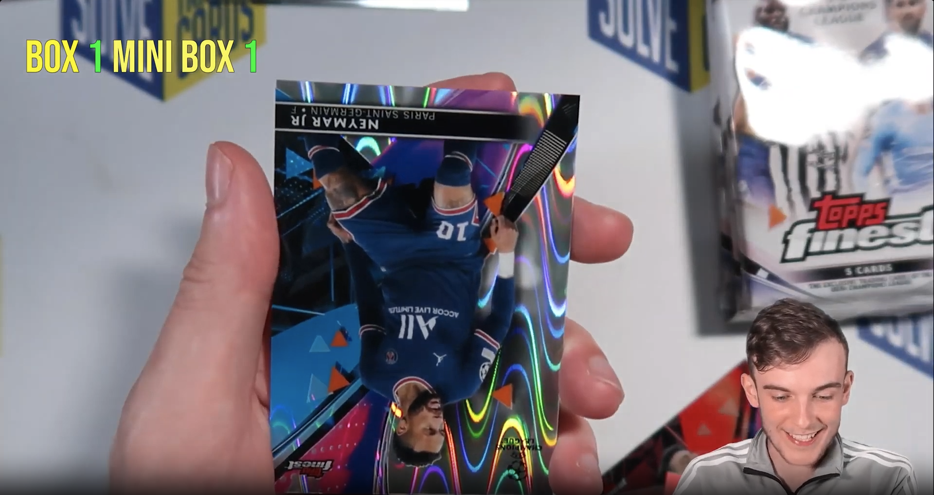 I found 16 autographs in one pack! 😲