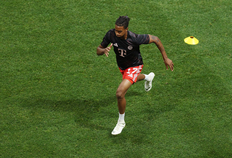 James Pearce drops bombshell double update on Liverpool targets Yan ...