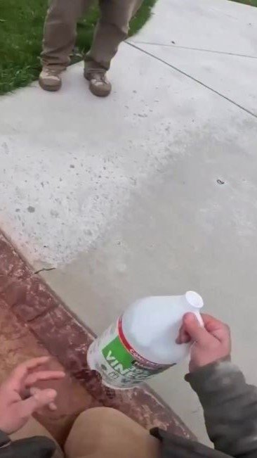 A simple way to improve acid stain results