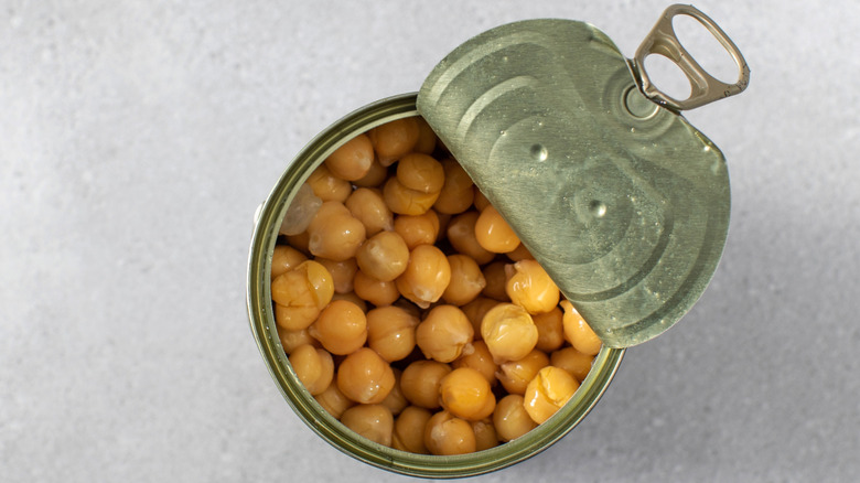 12 biggest mistakes you're making with homemade hummus