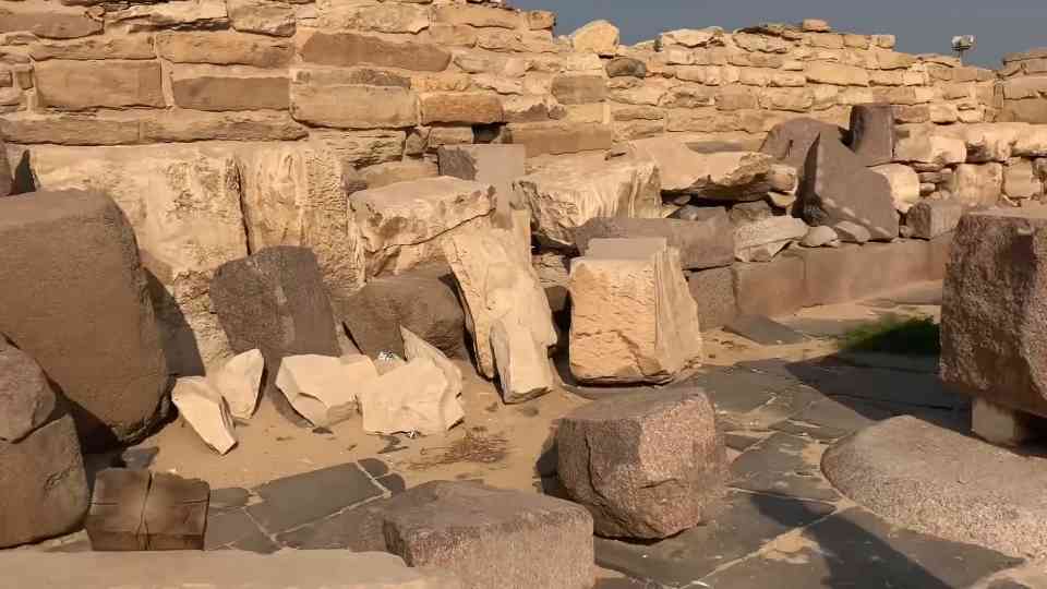 Ancient artifacts that look machine-made