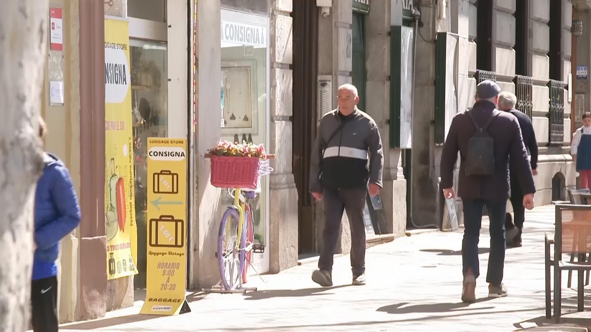 Reactions in Madrid to the death by euthanasia of young Spanish woman
