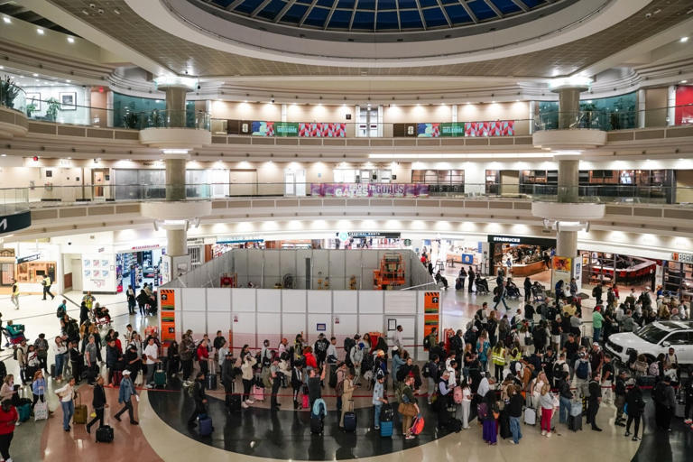 Why the TSA lines in Atlanta are longer than other airports