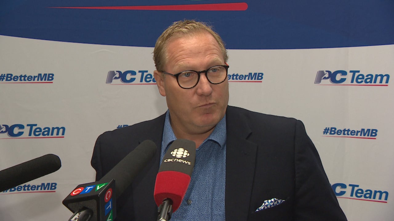 Former Manitoba cabinet minister Scott Fielding charged with sex assault