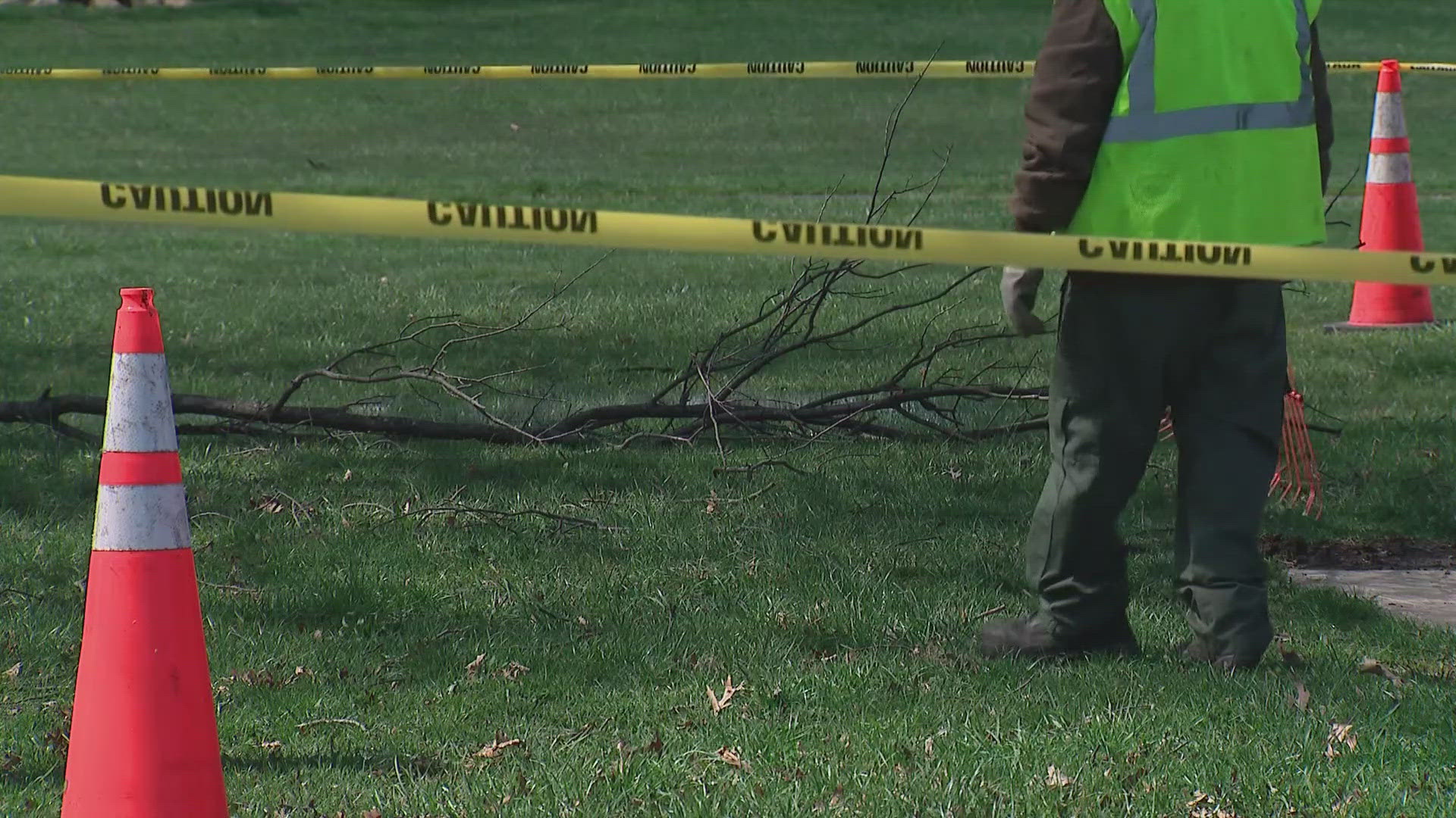 Columbus cleans up after storms as service calls surge