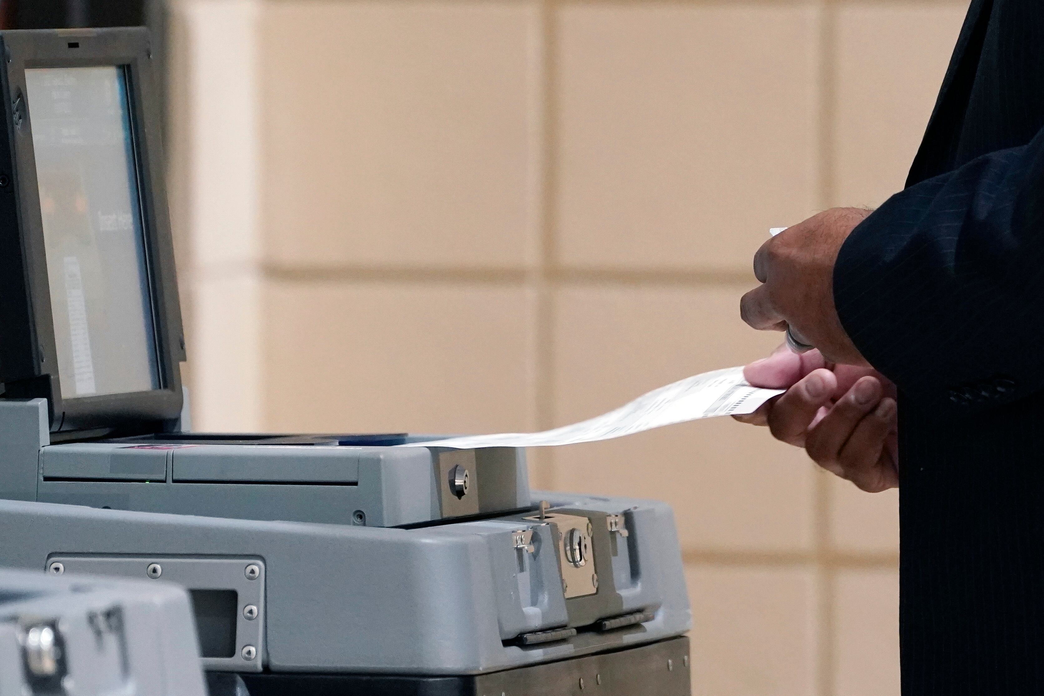 Zombie bill switch: Georgia Senate approves paper ballots, published ...