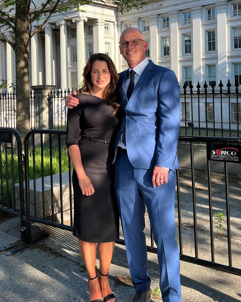 All about UConn coach Dan Hurley’s family, including his wife and 2 sons