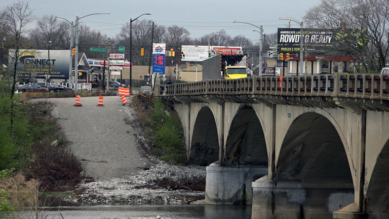 Concerns rise over impact of 16th Street bridge closure in Indianapolis
