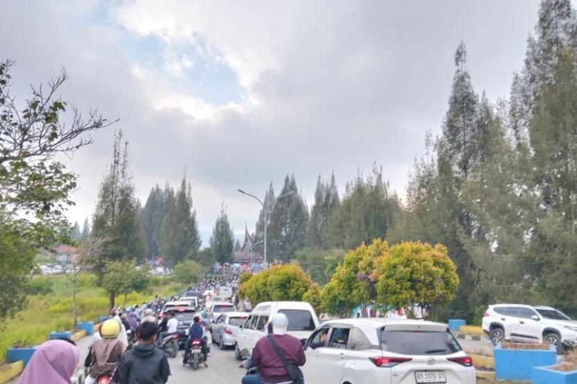 Wisata Danau Diatas Solok masih ramai dikunjungi wisatawan pasca Lebaran