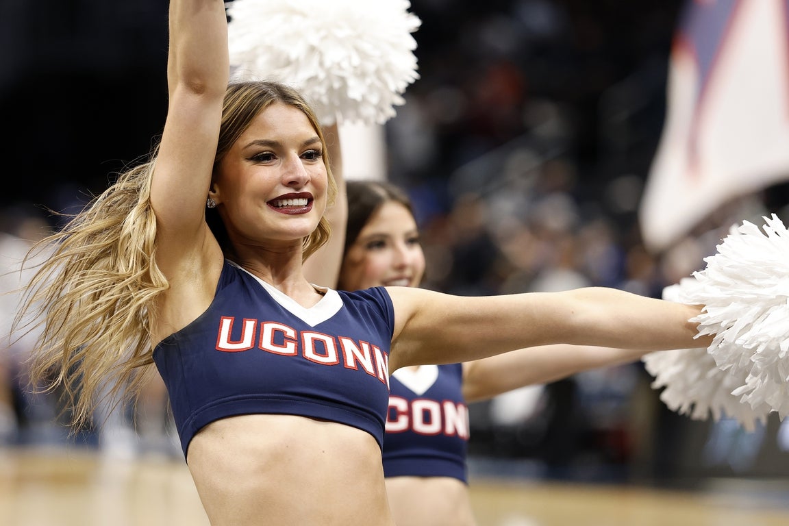 Superb cheerleader photos for every men’s Final Four team