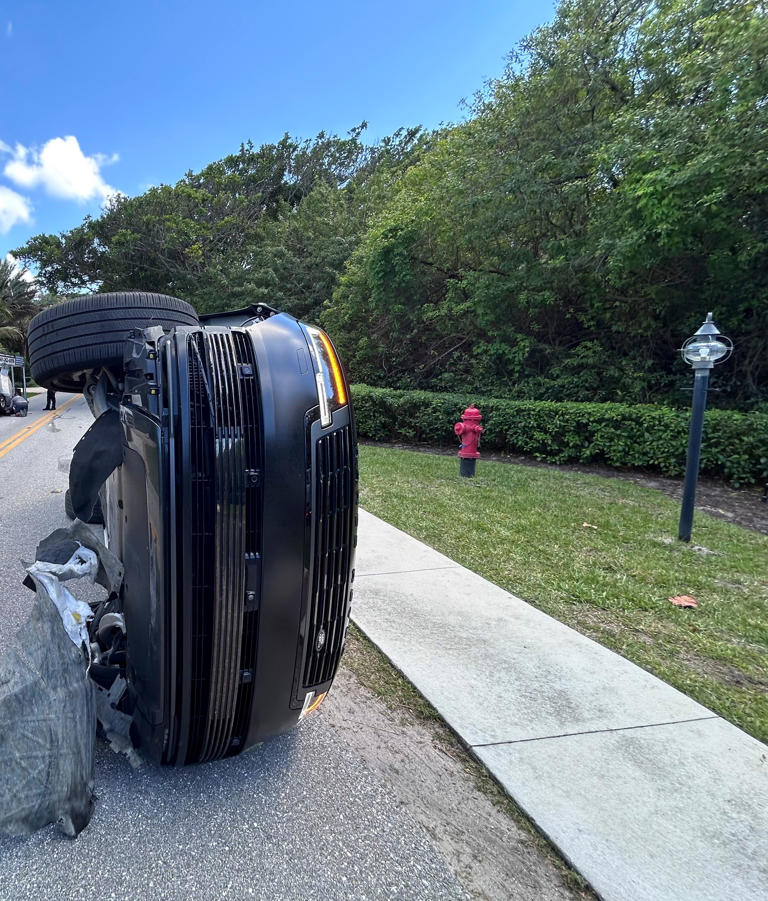 Tiger Woods arrested for DUI after rollover car crash in Florida