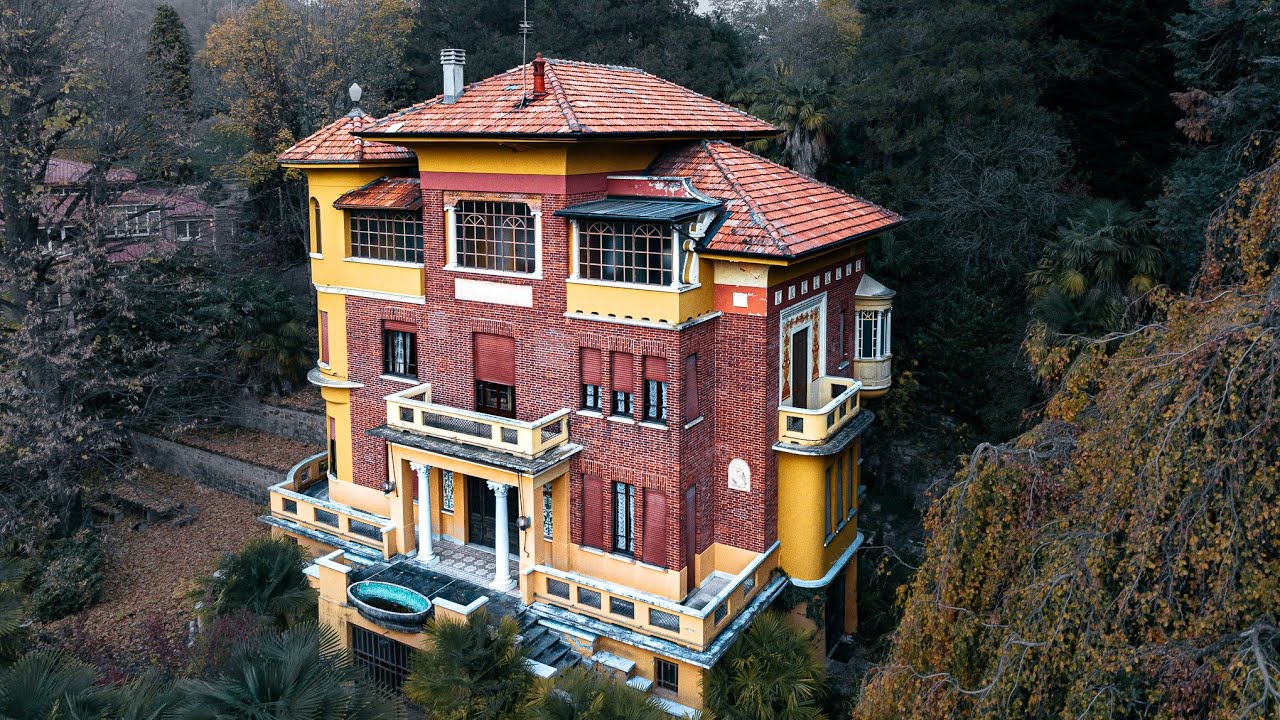 Japanese billionaires family abandoned mansion