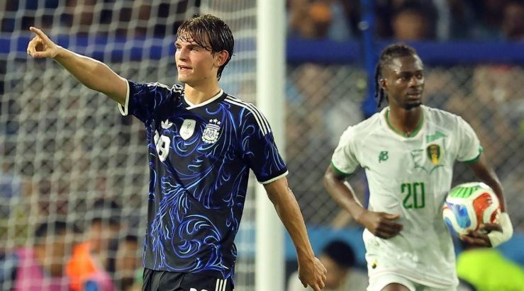 Hasil uji coba - Nico Paz cetak gol pertama untuk timnas Argentina ...