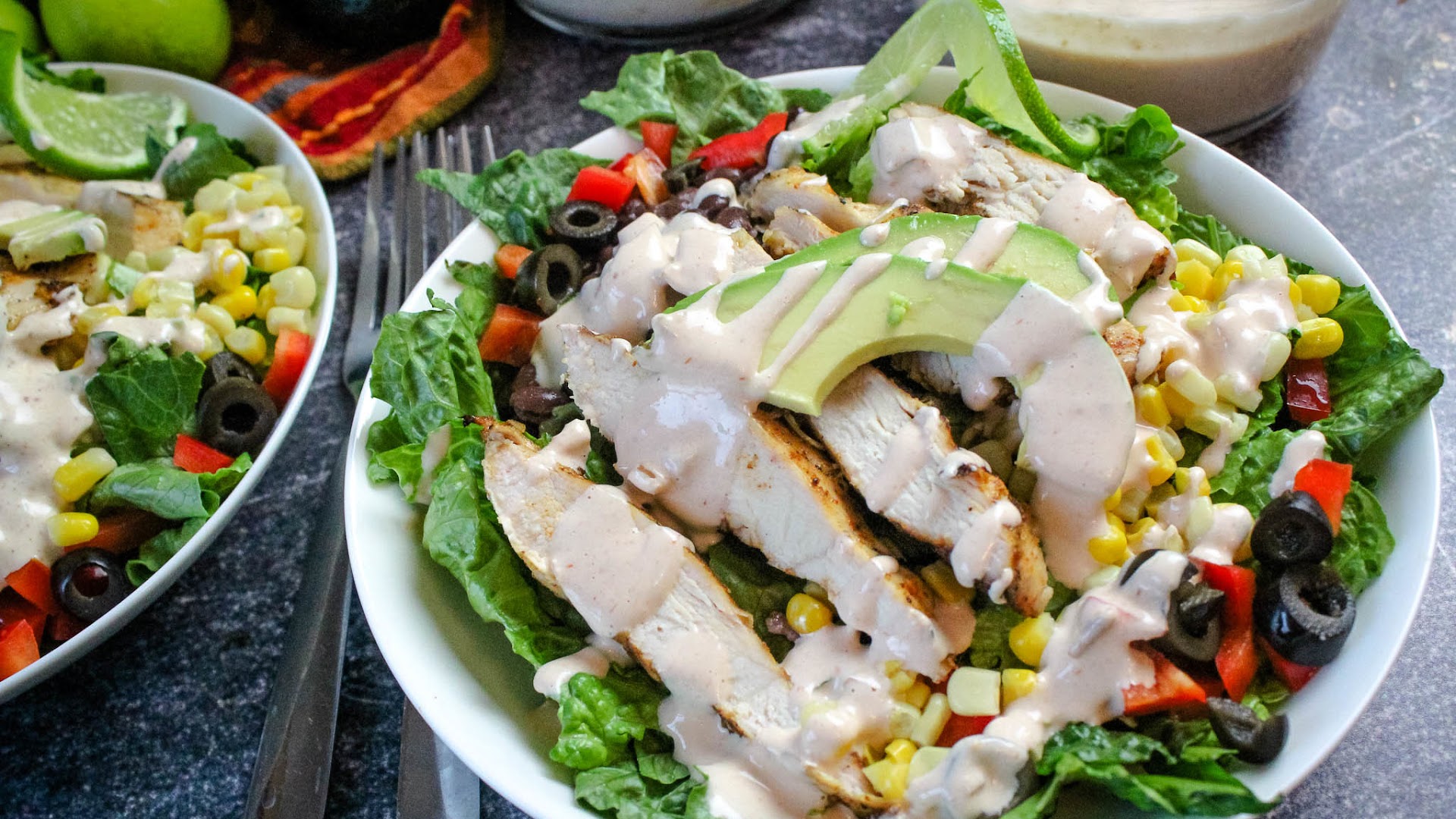 A Delicious Dinner Salad That's Easy To Prepare - Southwest Grilled ...