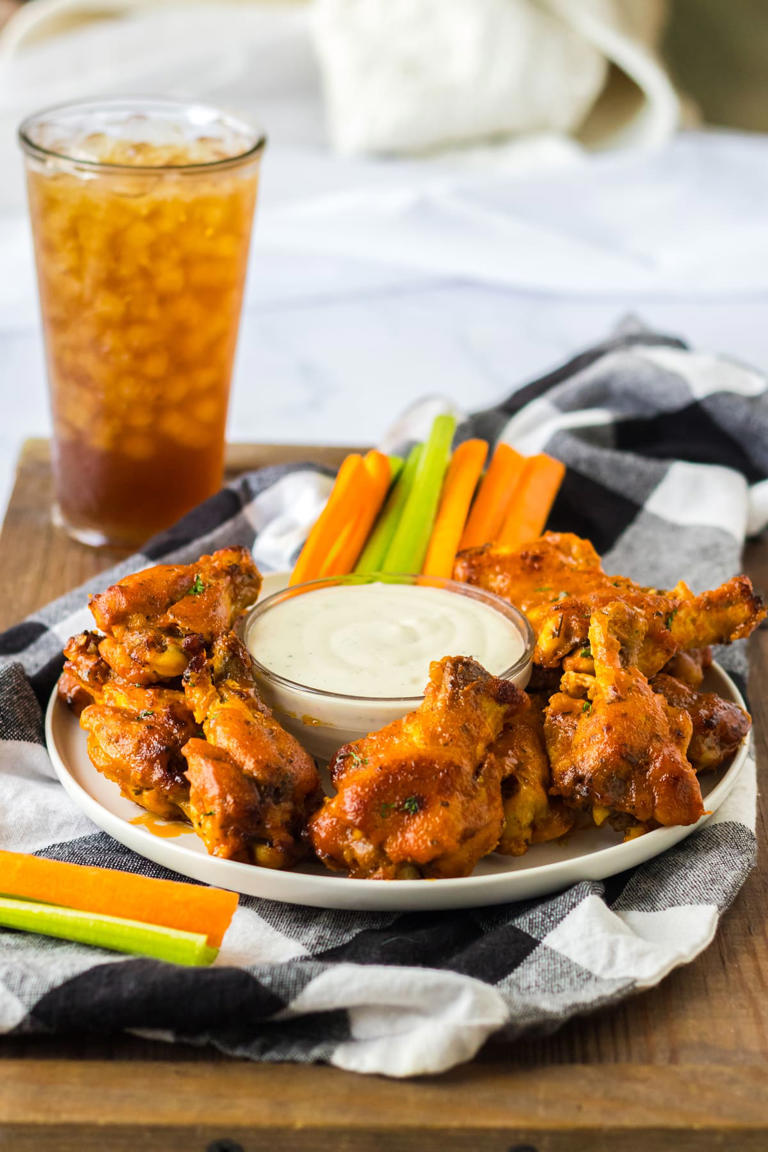 Slow Cooker Buffalo Ranch Wings