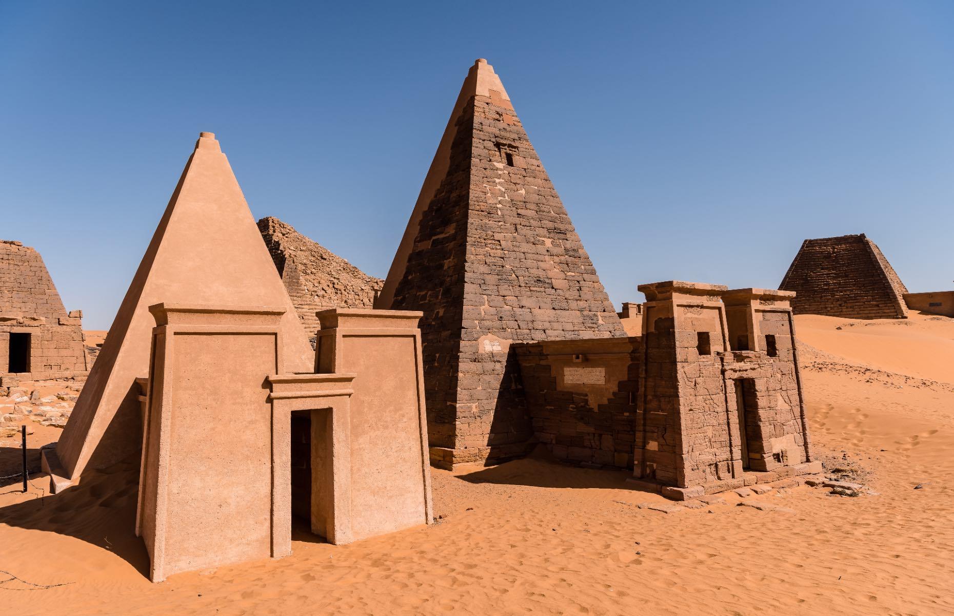 The world's best-known pyramids are in Egypt. There are many others