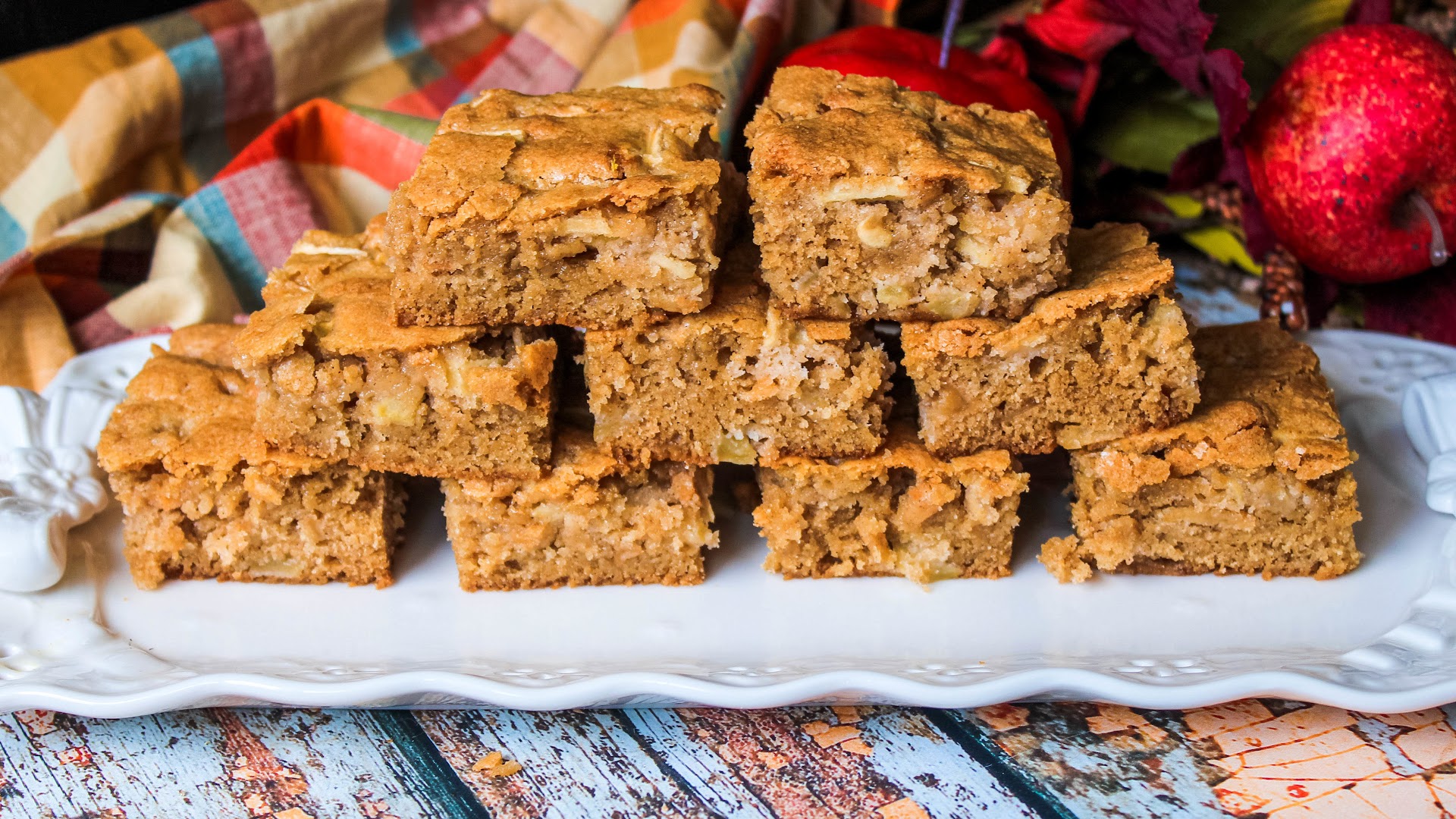 These Apple Bars Belong Smack-dab In The Delicious Intersection Of ...