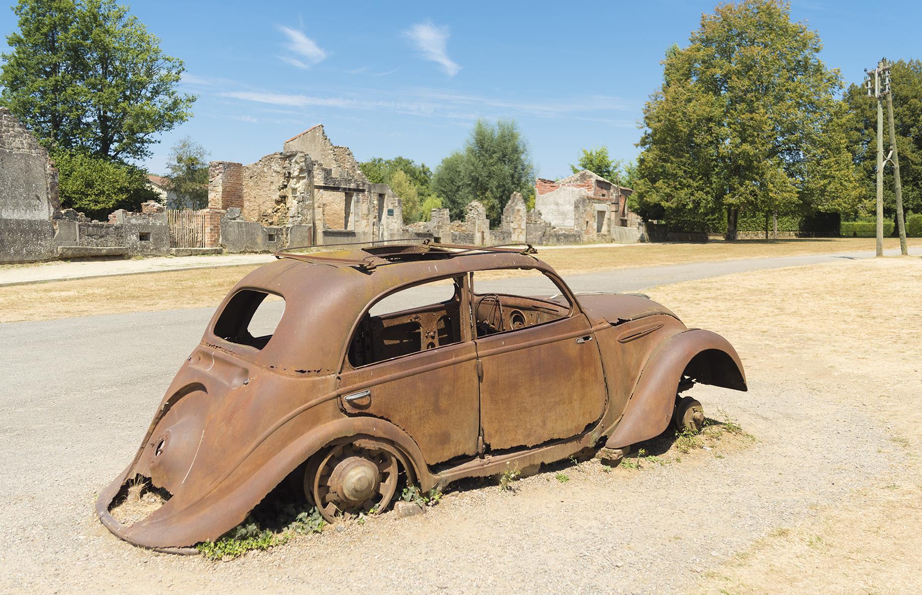 20 Things Women Should Stop Doing After 60