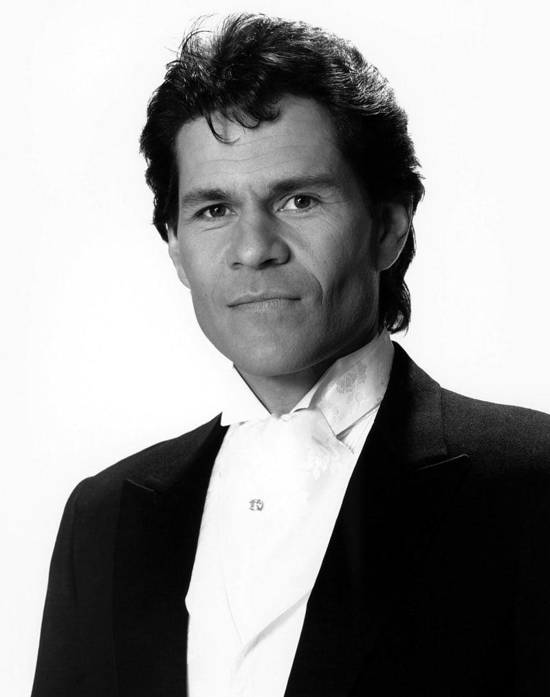 The 'Santa Barbara' Cast Through The Years