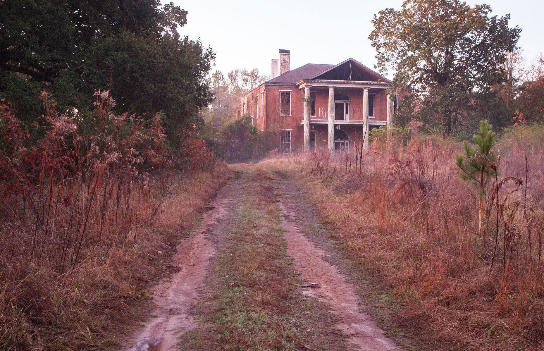 10 crumbling mansions and the secrets hiding in their ruins