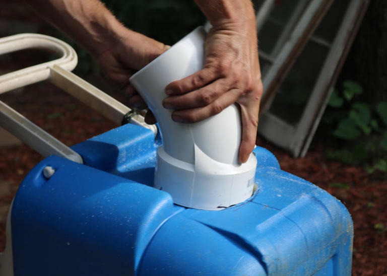 An ER Doctor Explains Heat Stroke Signs and What to Do About It