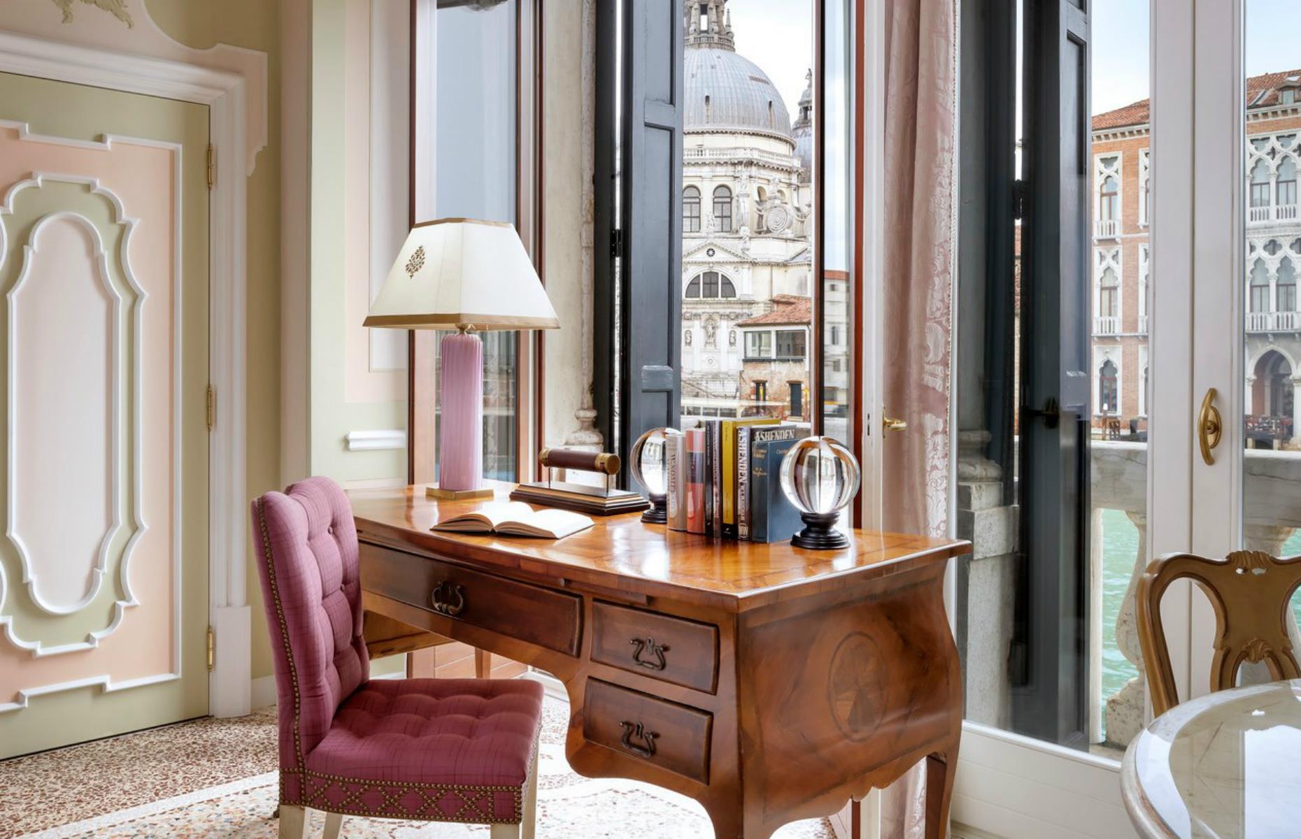 10 Horror Movies That Were Cursed In Real Life