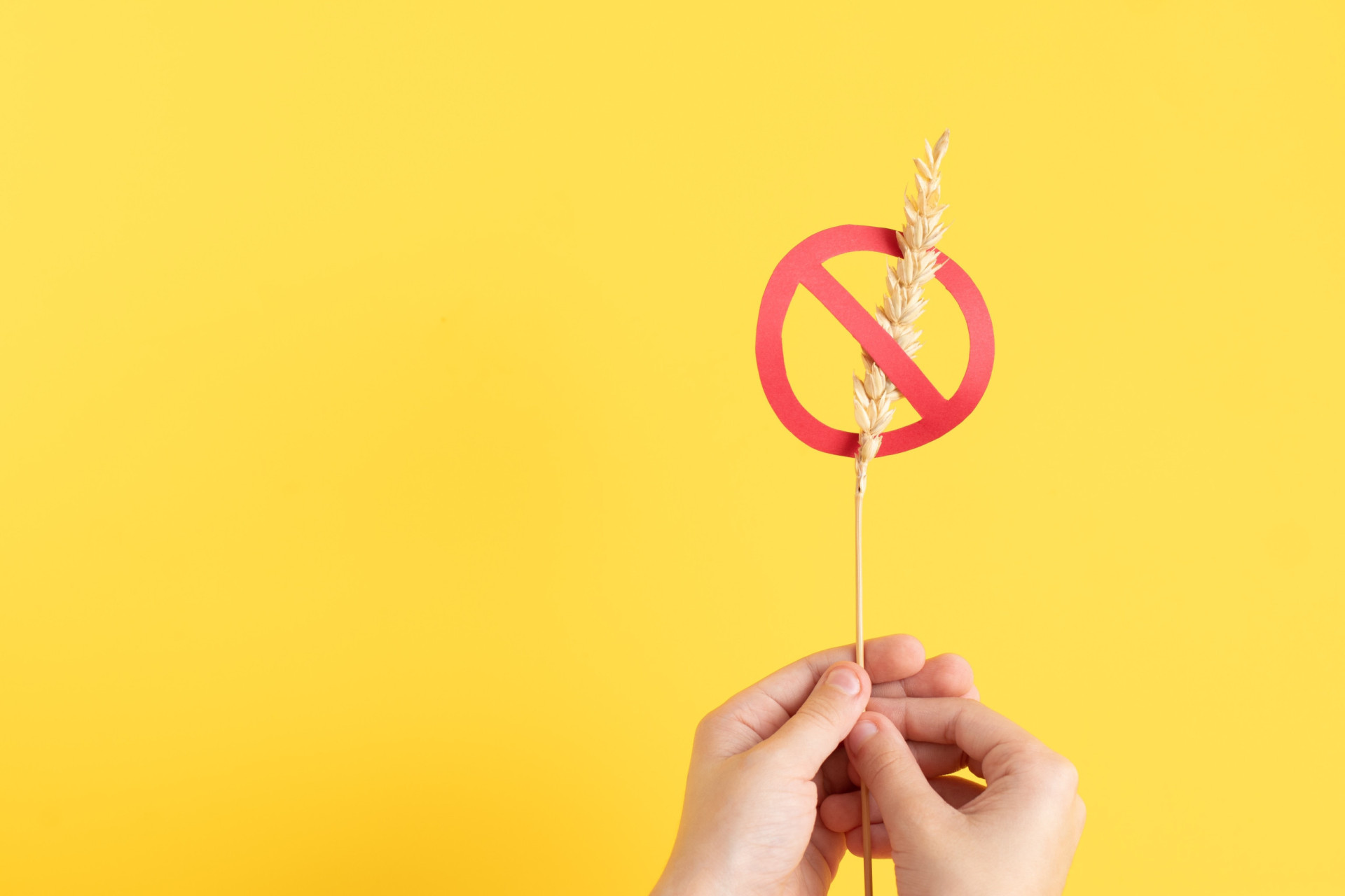 Evening Primrose And Raspberry Tea: Are They Safe For Labor?