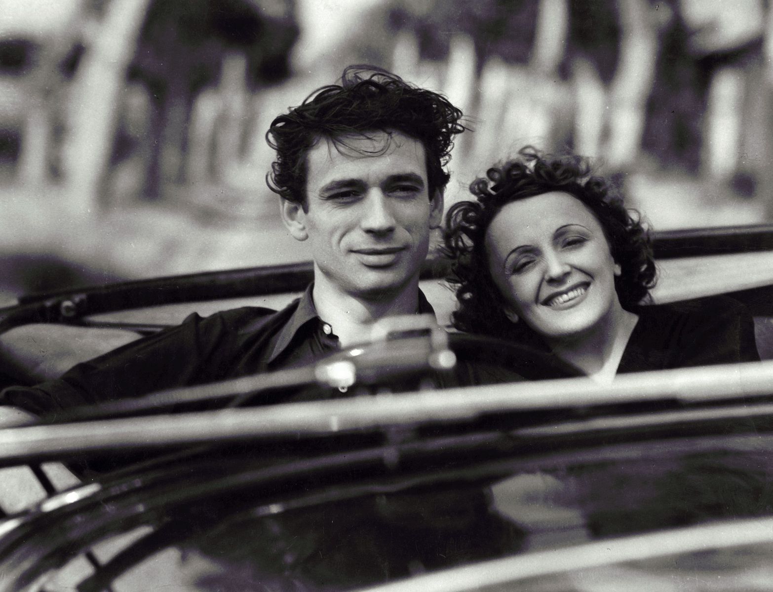 12 Fascinating Religions That Have Died Out - And Some That Came Back