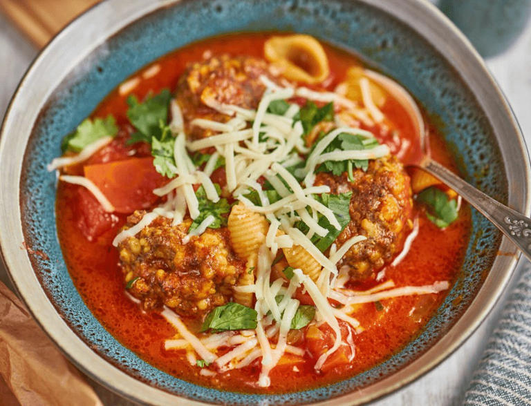 Easy Homemade Italian Meatball Soup: A Quick & Delicious Weeknight Meal