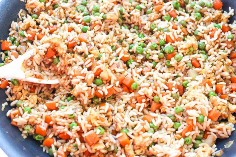 Try this Easy Fried Rice Recipe for a Quick Dinner!