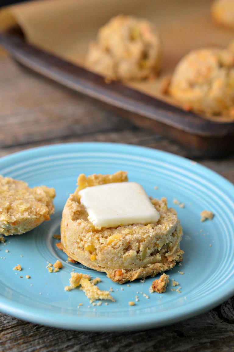 This Cheesy Biscuits Recipe is So Easy To Make!